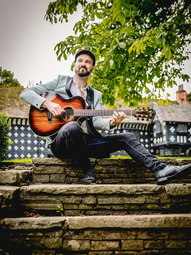 Phil Michaels | Function Central | Guitarist Manchester | Function Central