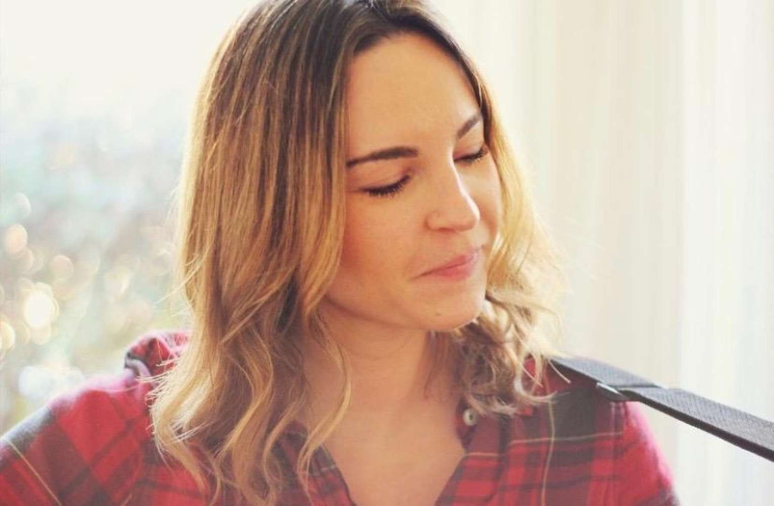 Stephanie Blue | Function Central | Female Singing Guitarist London ...