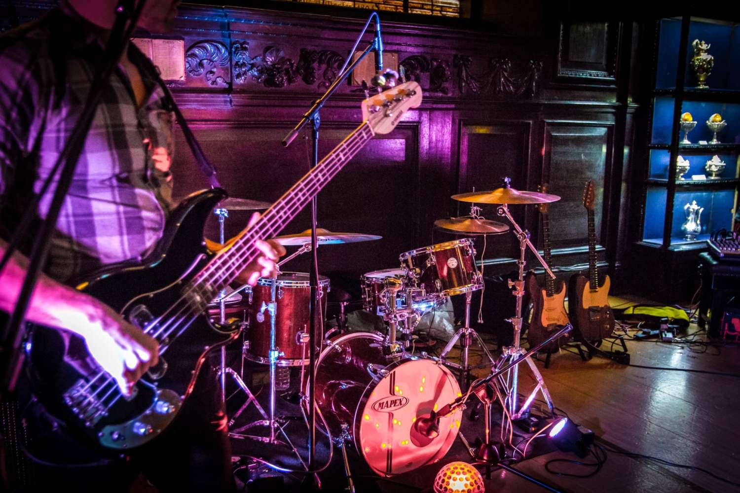 Rockit | Function Central | Rock & Pop Party Band Surrey | Function Central