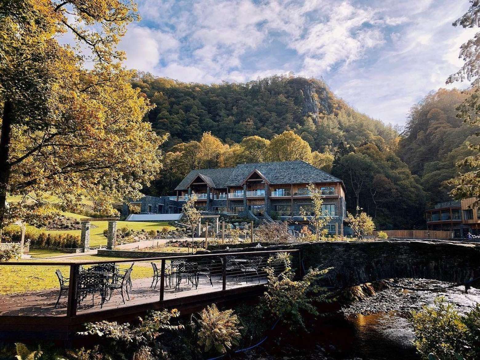 10 Dreamy Lakeside Wedding Venues For Every Kind of Couple | Function Central | Function Central